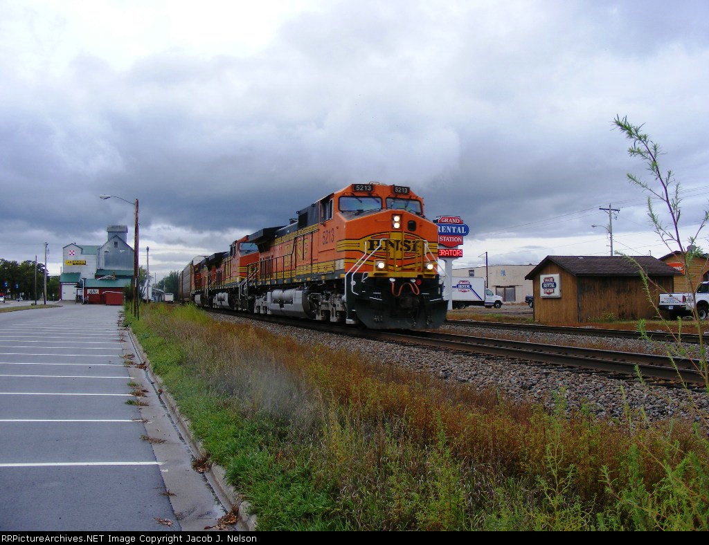 BNSF 5213